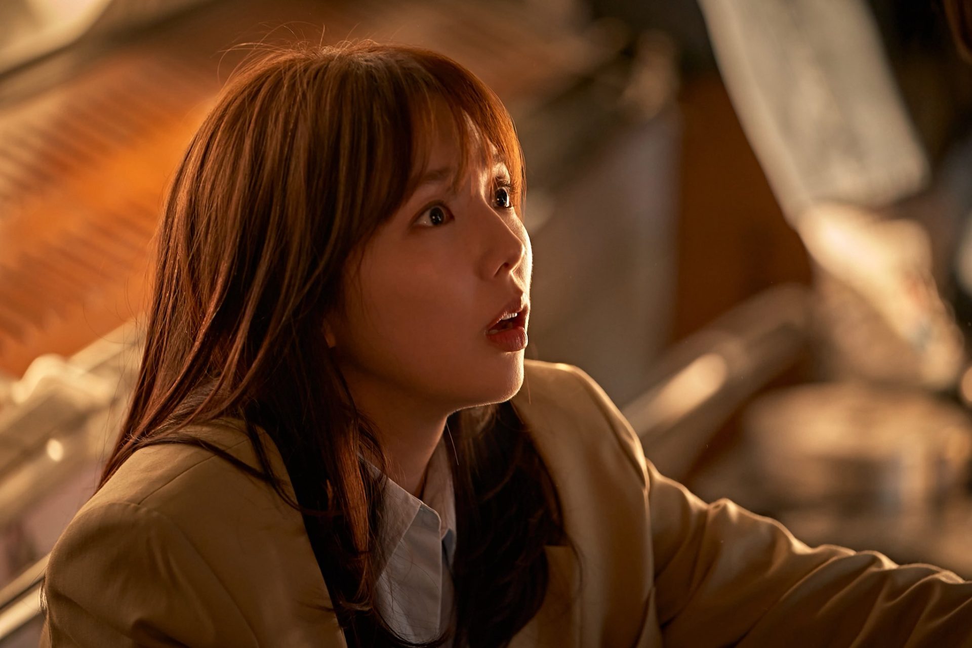OMNISCIENT READER drops more stills for Yoo Sangah, Jung Heewon, Lee Jihye, and more