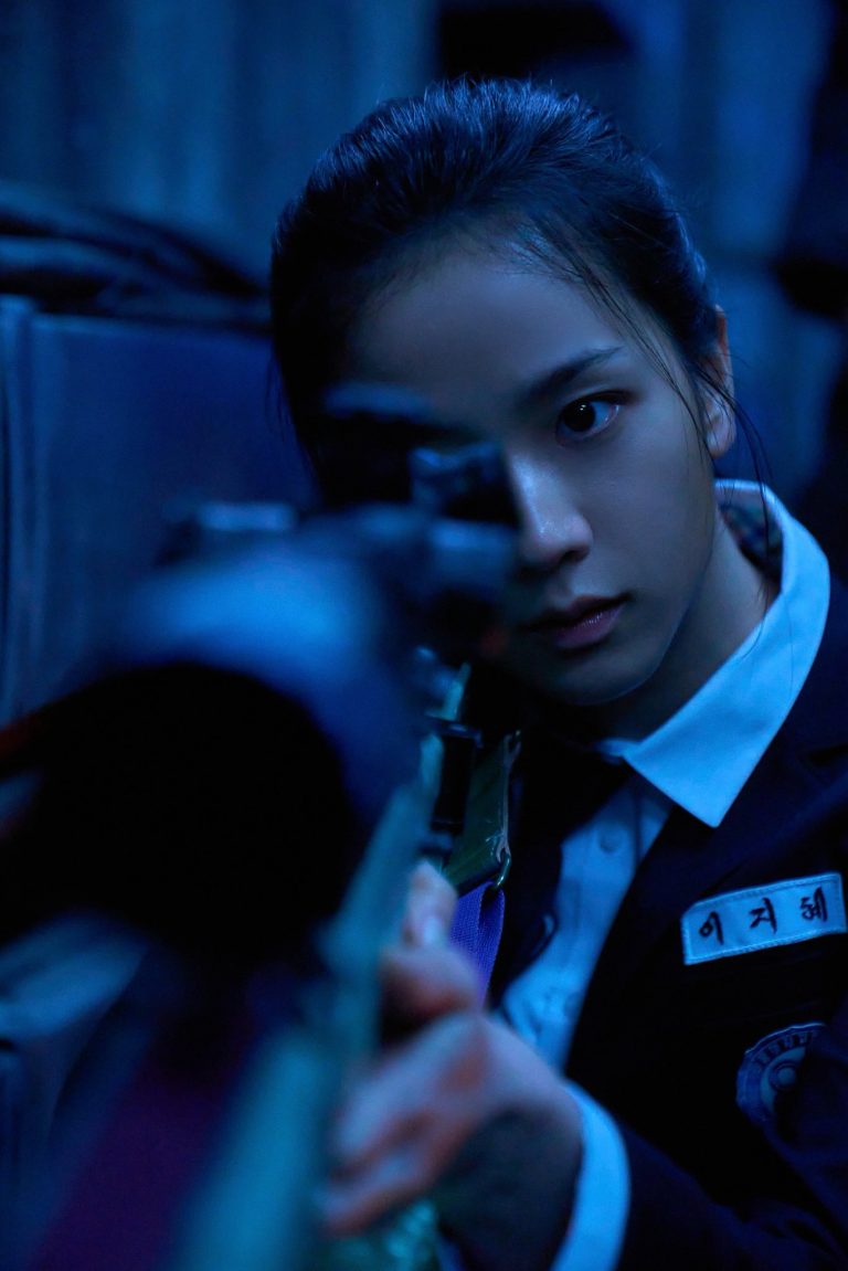 OMNISCIENT READER drops more stills for Yoo Sangah, Jung Heewon, Lee Jihye, and more